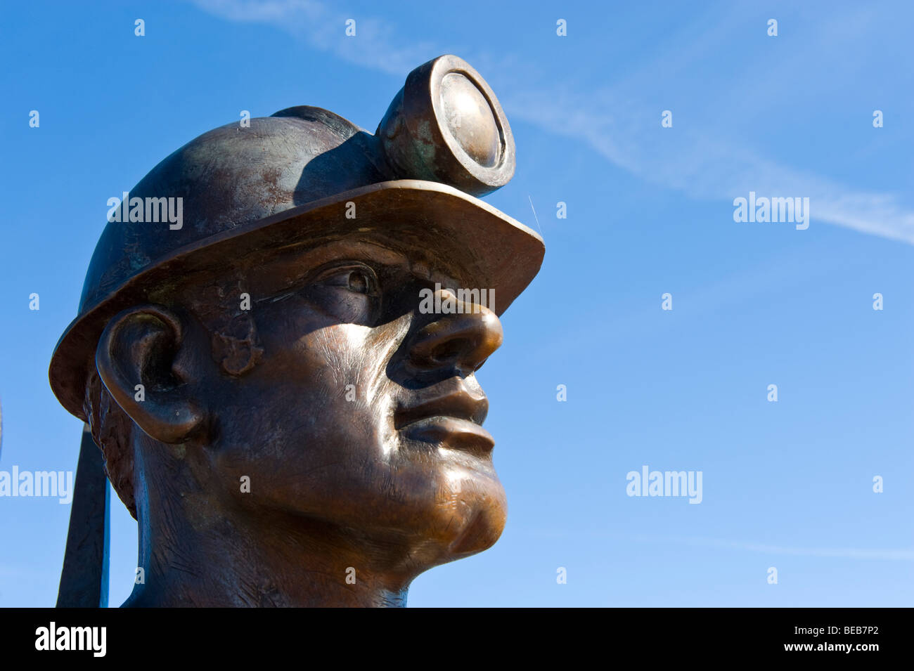 Sculpture of Welsh coal miner From Pit to Port by artist John Clinch ...
