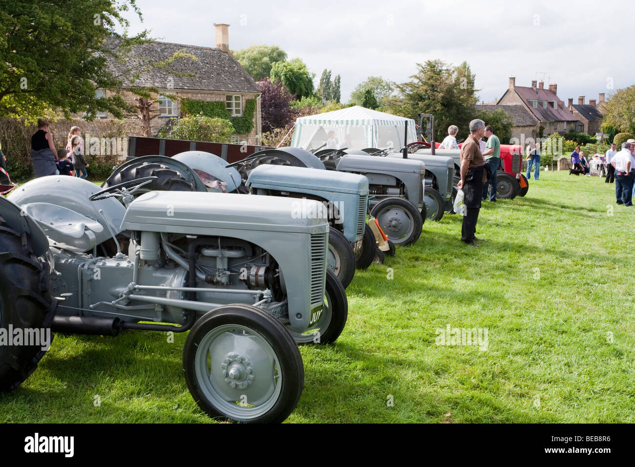 Old grey ferguson tractor hi-res stock photography and images - Alamy