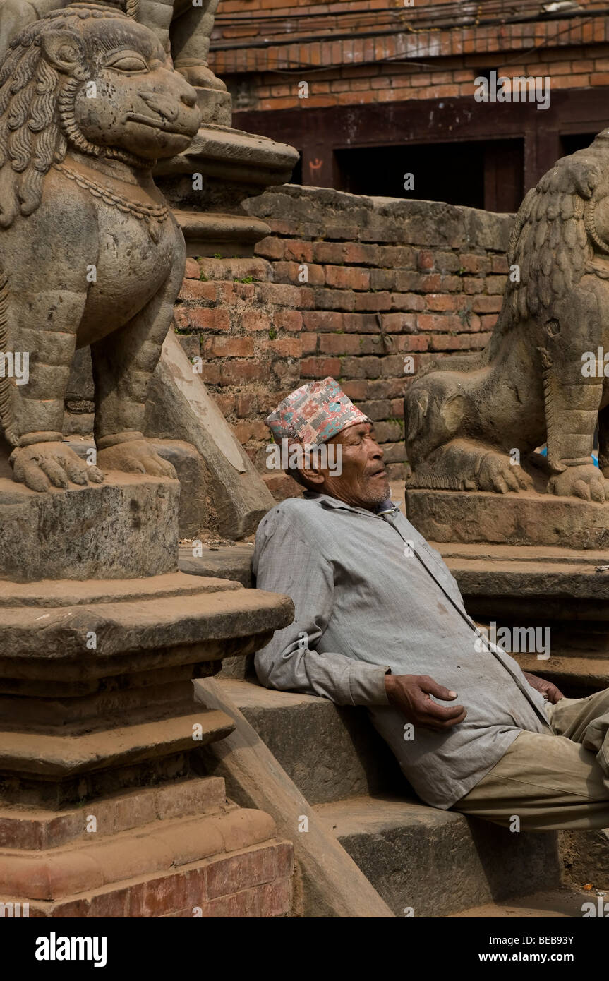 Buddha old man hi-res stock photography and images - Alamy