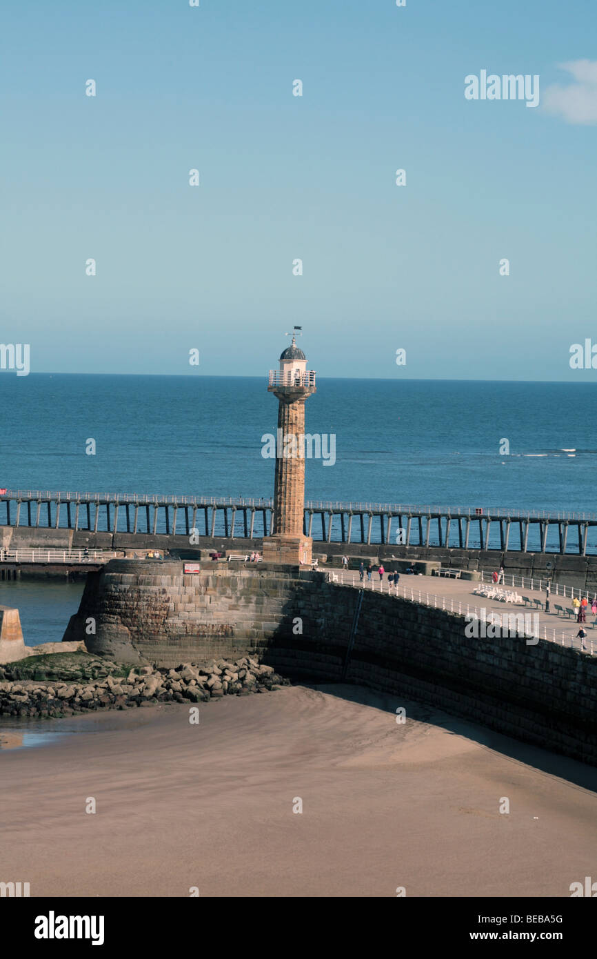 Whitby west pier hi-res stock photography and images - Alamy
