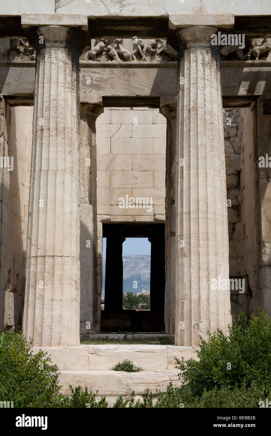 Athena ergane hi-res stock photography and images - Alamy