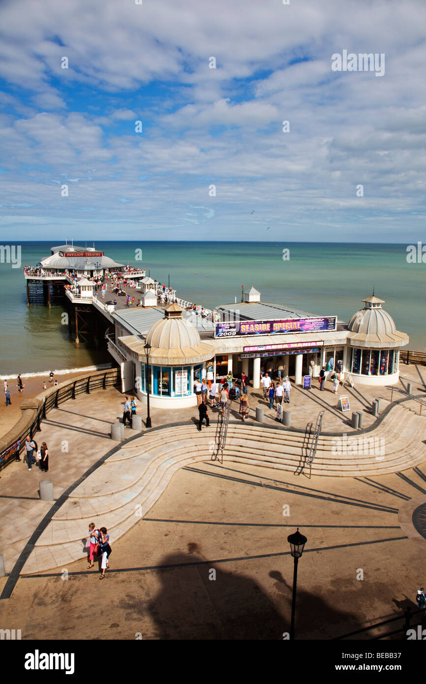 Cromer uk promenade hi-res stock photography and images - Alamy