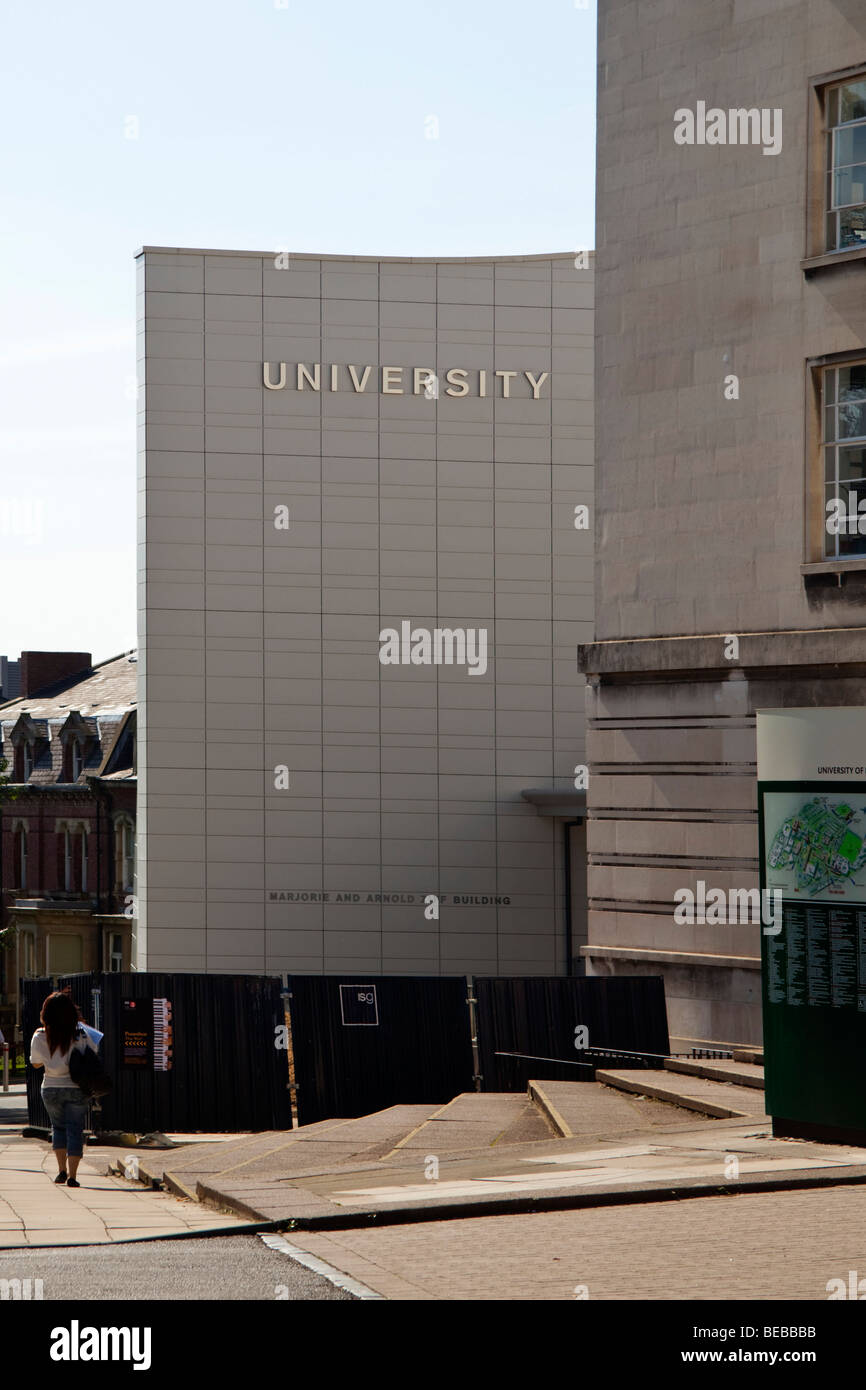 University of leeds campus hi-res stock photography and images - Alamy
