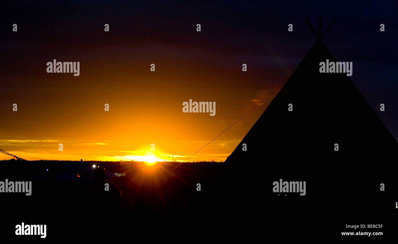 Tipi at sunset hi-res stock photography and images - Alamy