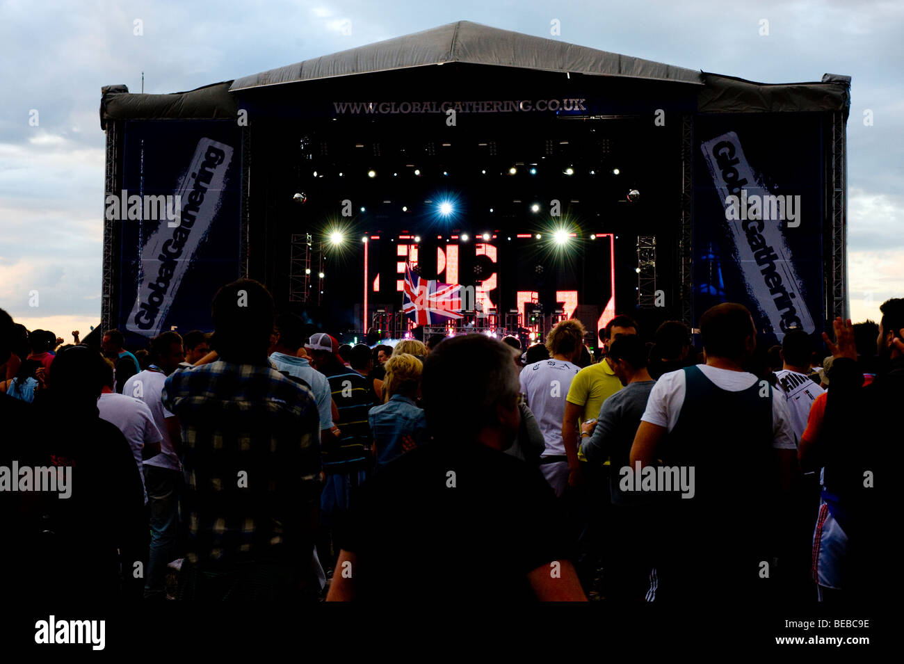 Global gathering hi-res stock photography and images - Alamy