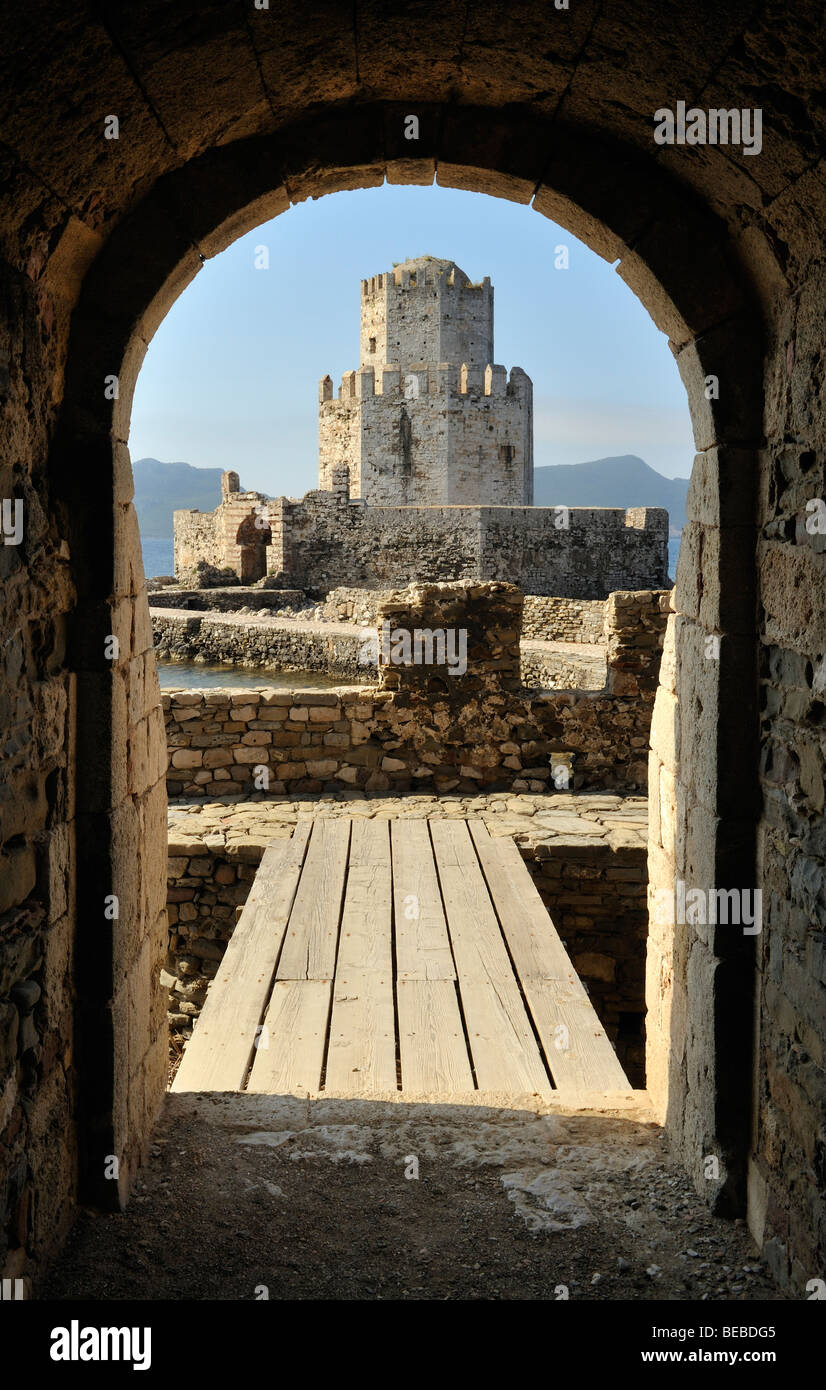 Watchtower gate hi-res stock photography and images - Alamy