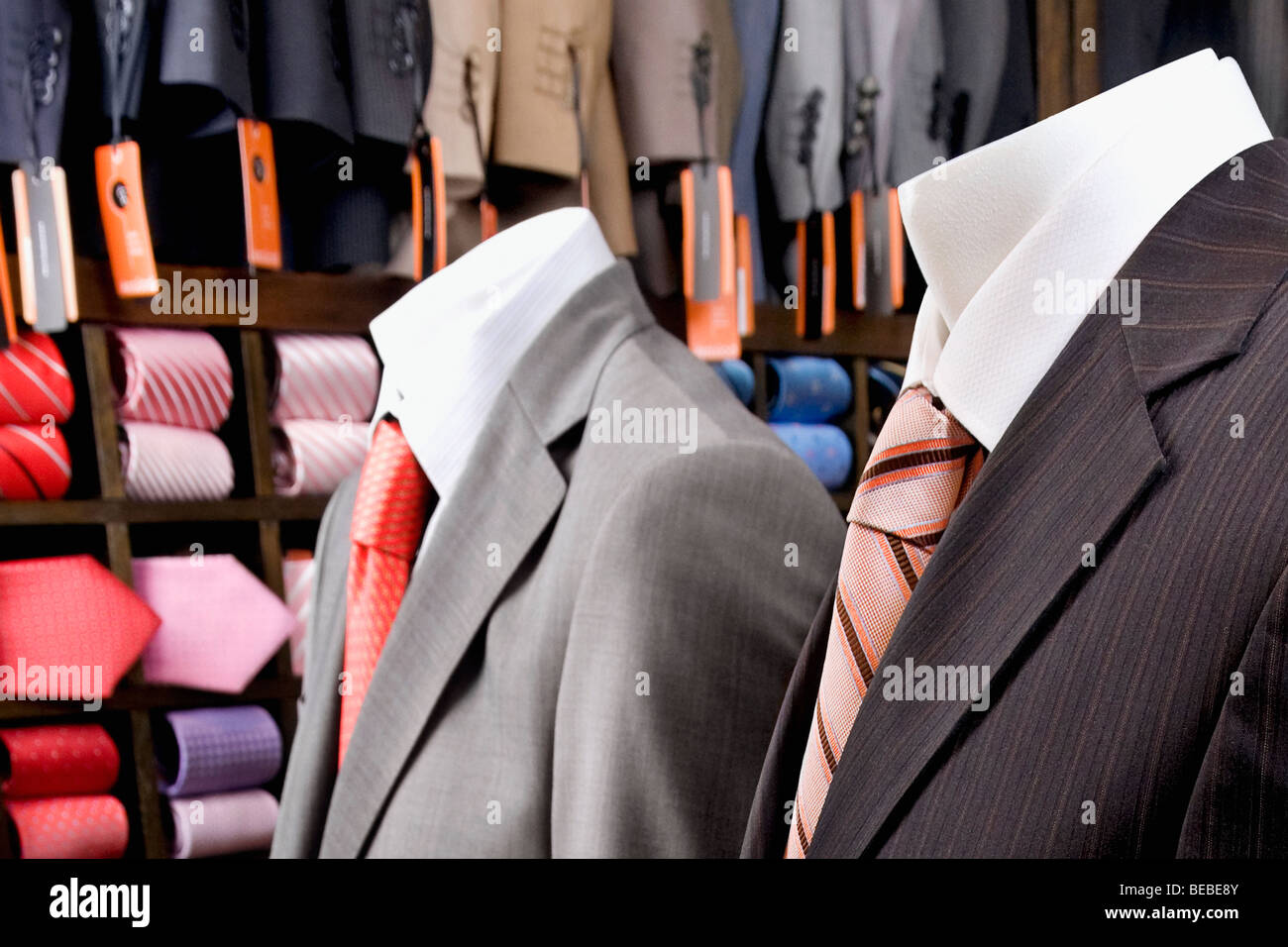 Mannequins in suits hi-res stock photography and images - Alamy