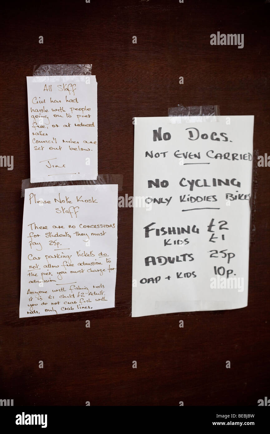 Warning notice board hi-res stock photography and images - Alamy