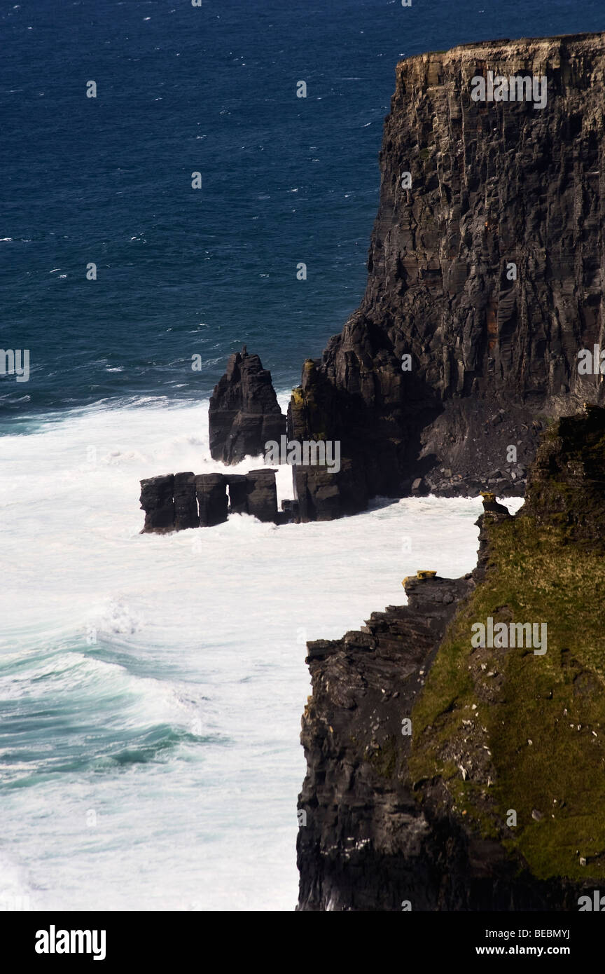 Waves cliffs of moher hi-res stock photography and images - Alamy