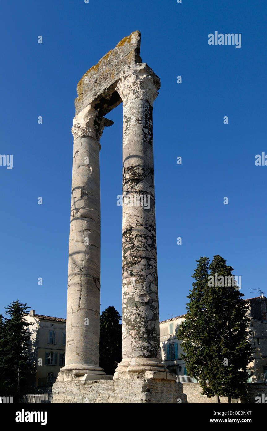France columns hi-res stock photography and images - Alamy