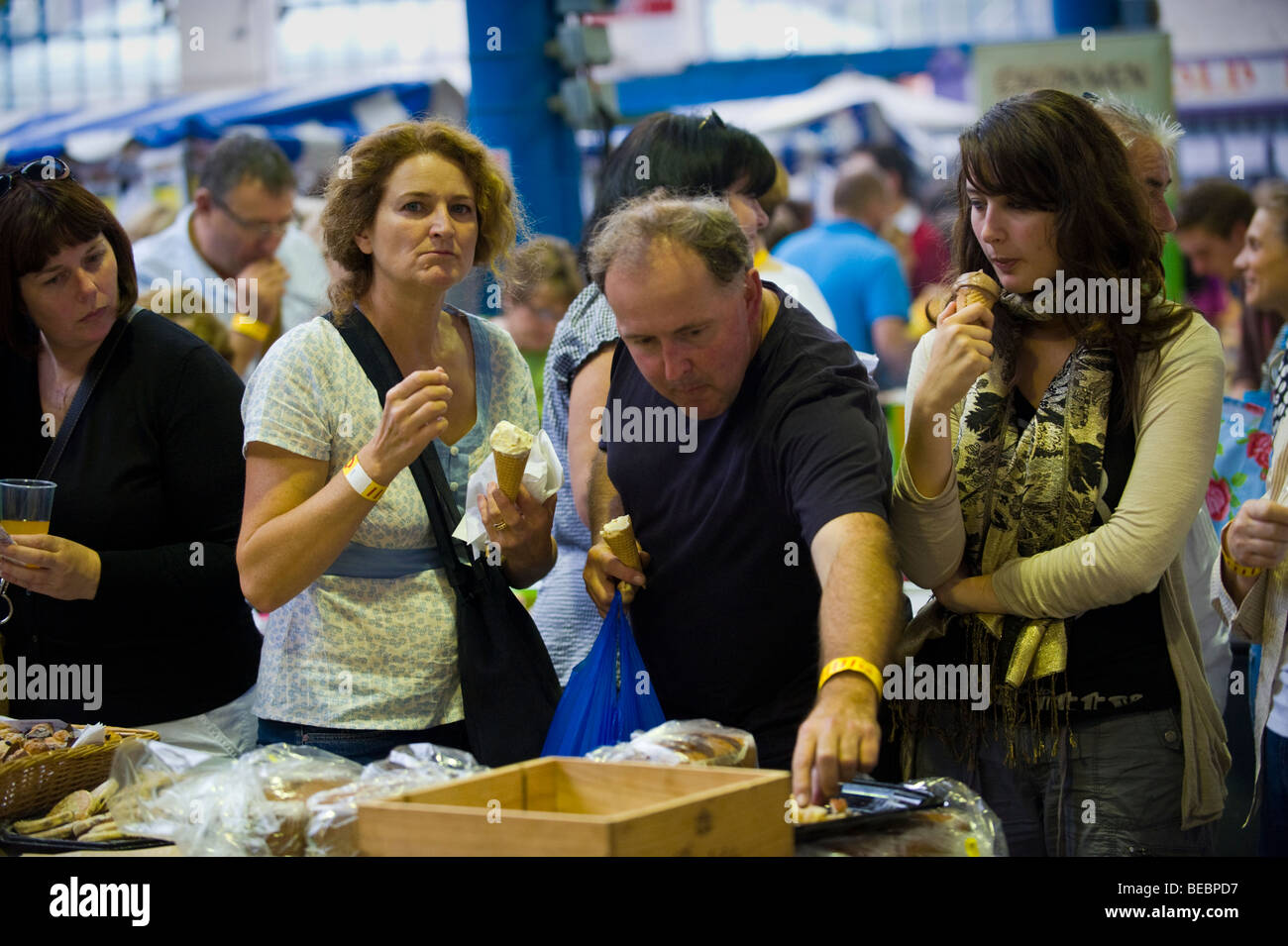 Ice cream sampling hi-res stock photography and images - Alamy