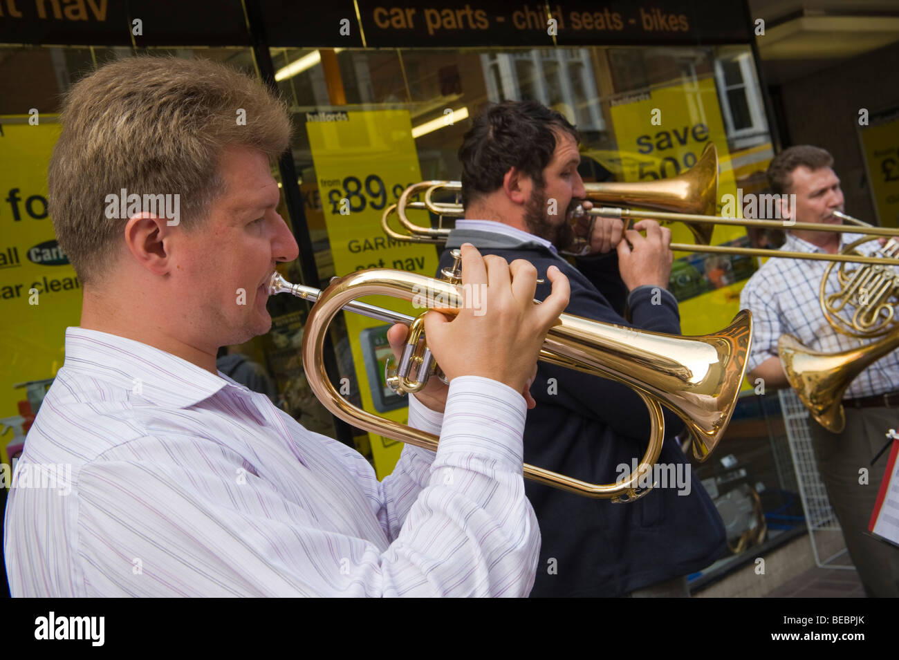 Street musicians play brass instruments hi-res stock photography and ...