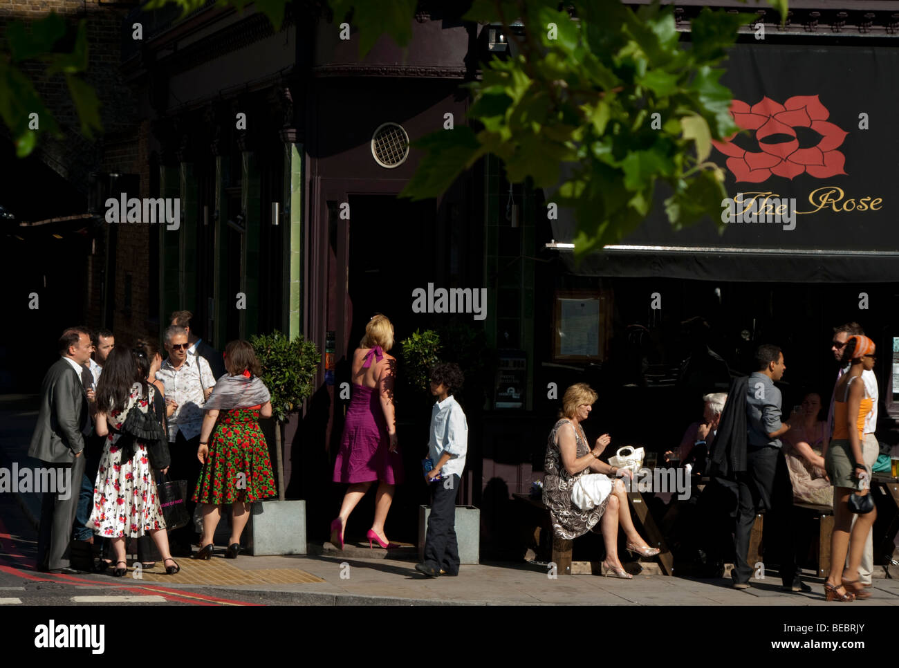 London embankment hi-res stock photography and images - Alamy