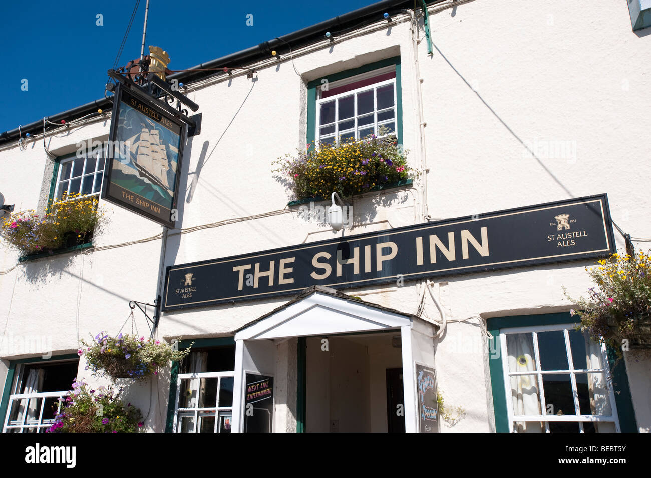 The Ship Inn public house at Pentewan, Cornwall Stock Photo - Alamy