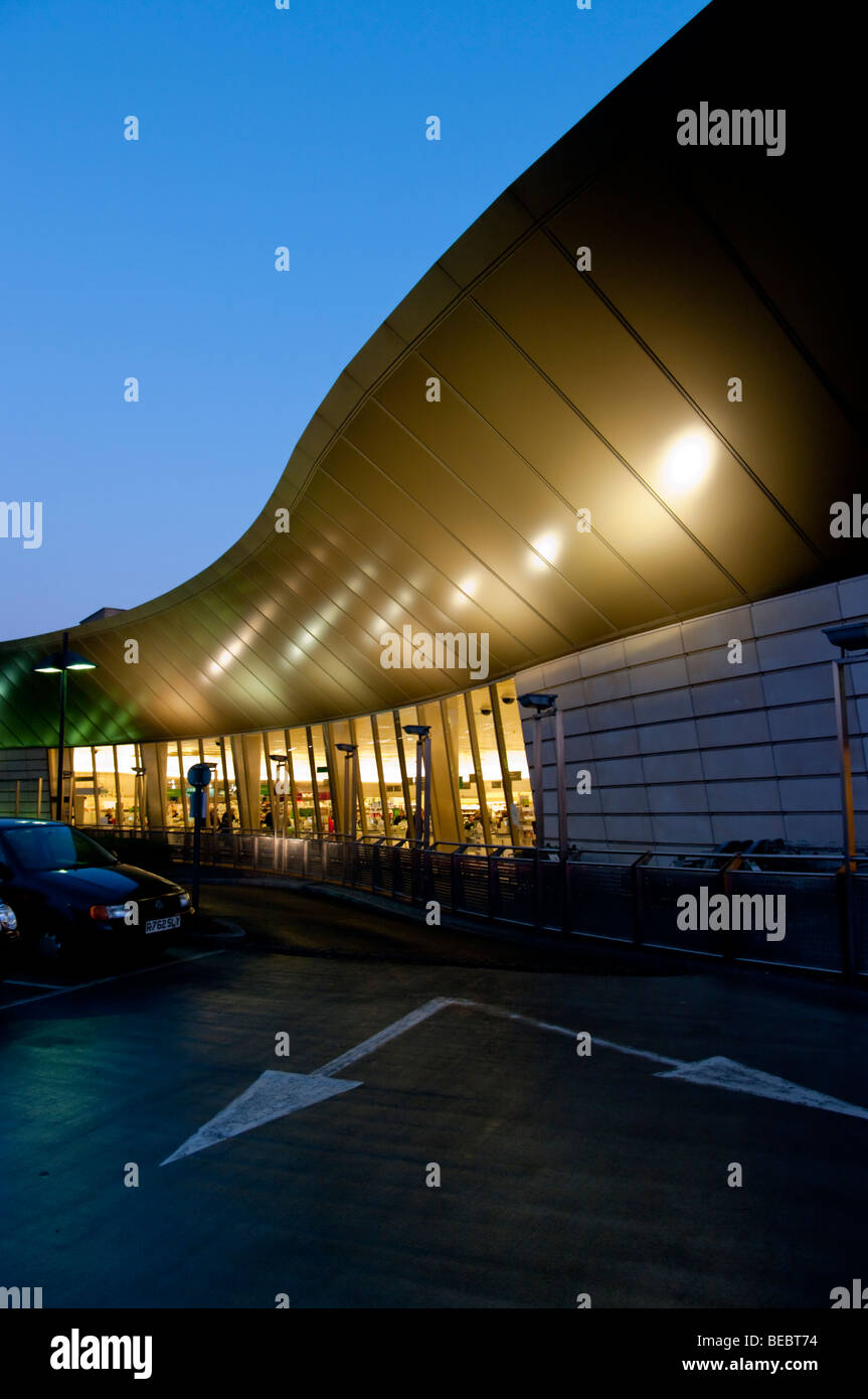 Waitrose supermarket exterior hi-res stock photography and images - Alamy