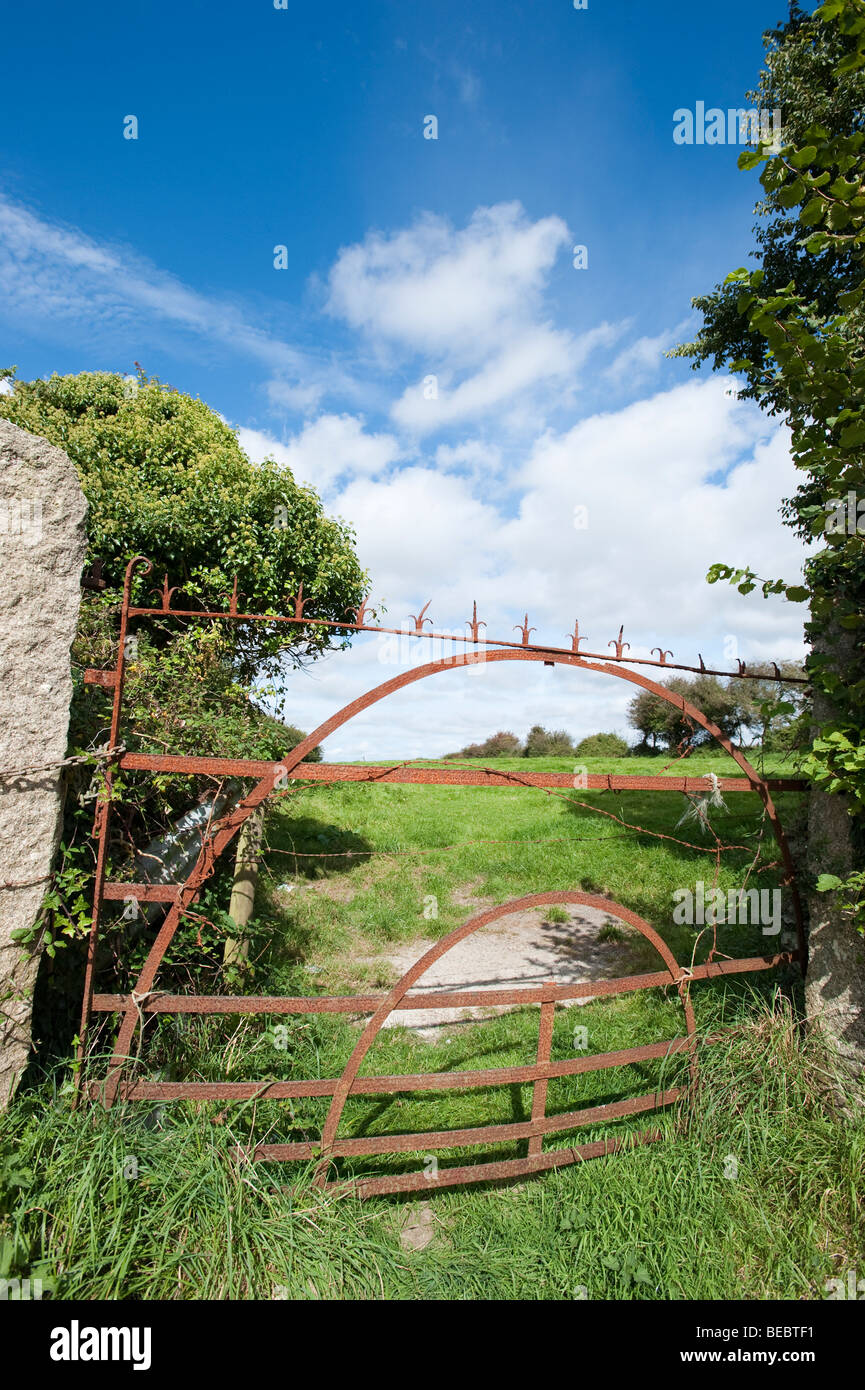 Old rusty iron gate Stock Photo - Alamy