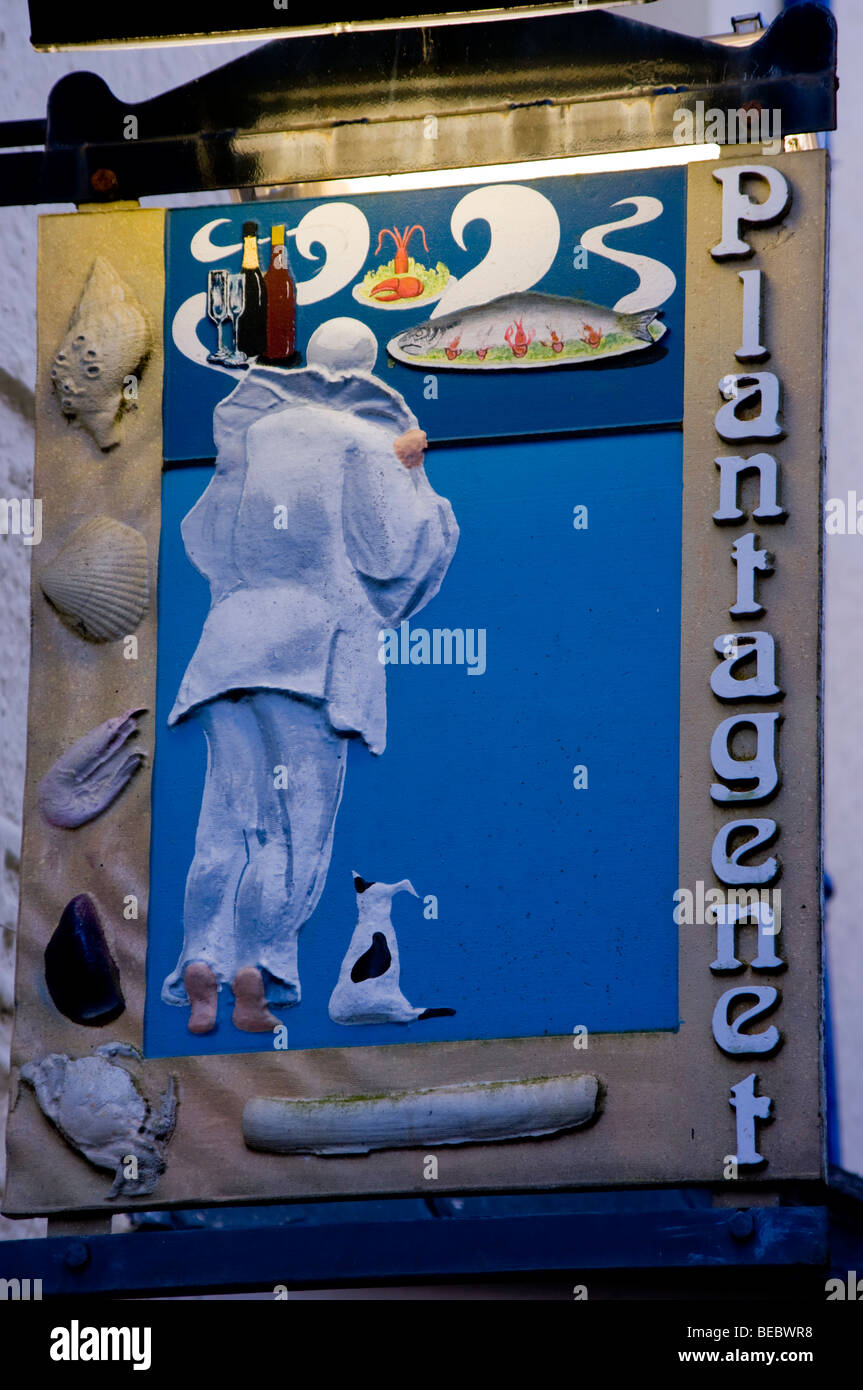 Tenby sign hi-res stock photography and images - Alamy