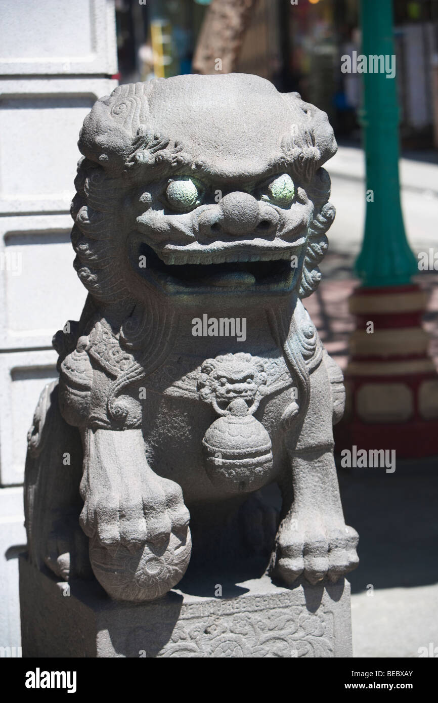 Close-up of a lion's statue, Chinatown, San Francisco, California, USA ...