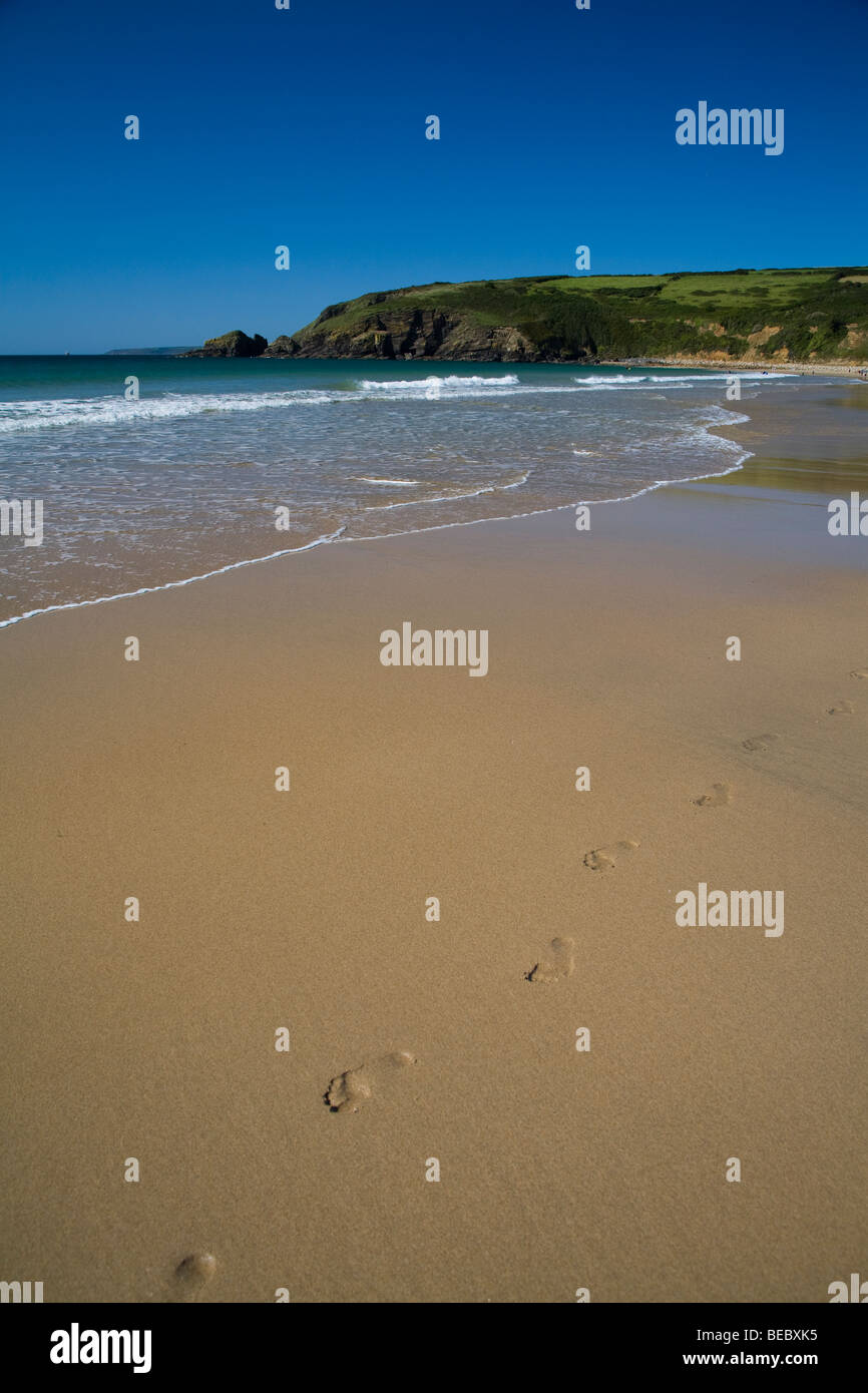 Perranuthnoe beach cornwall hi-res stock photography and images - Alamy