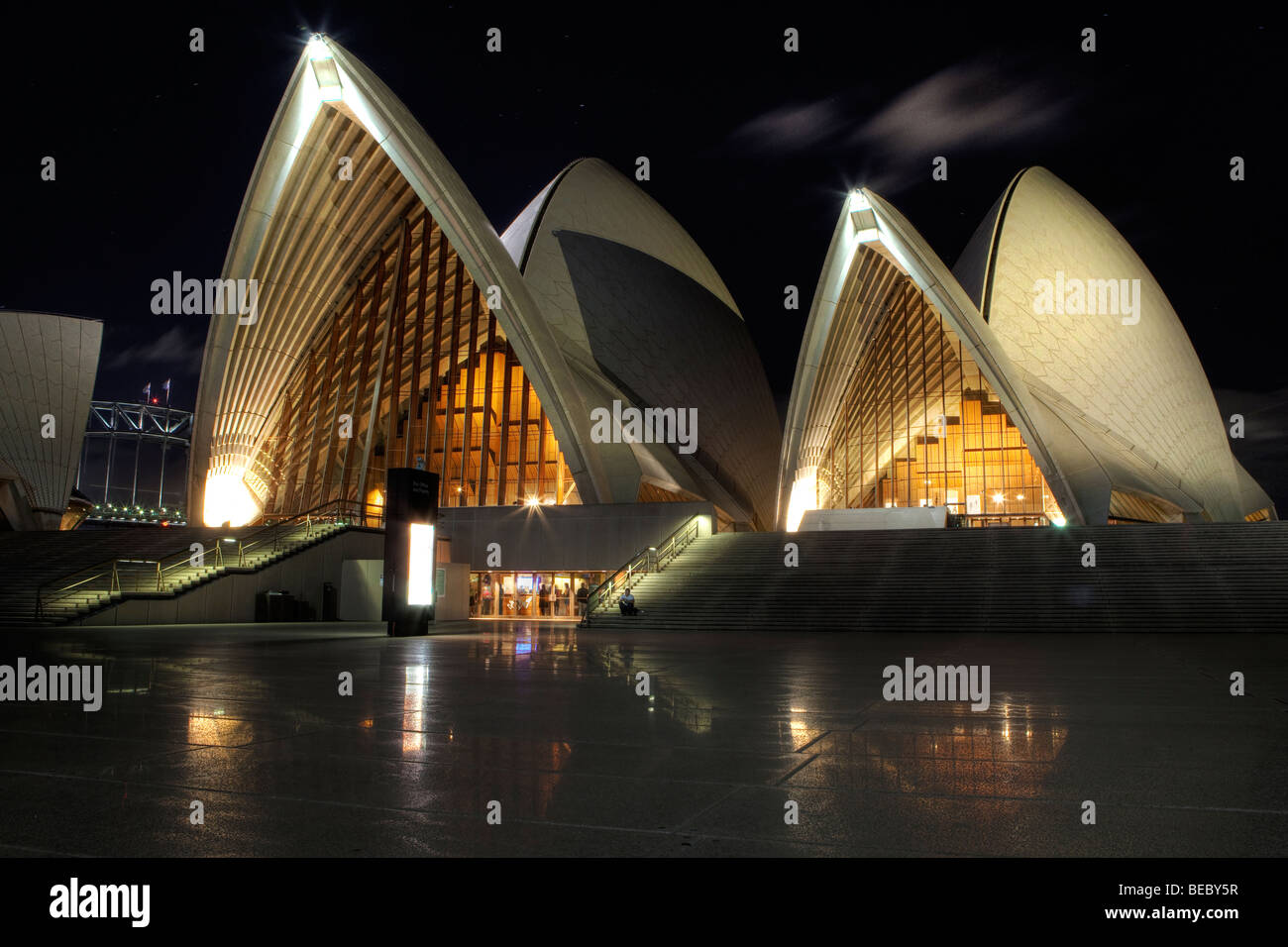 Sydney opera house night shot hi-res stock photography and images - Alamy