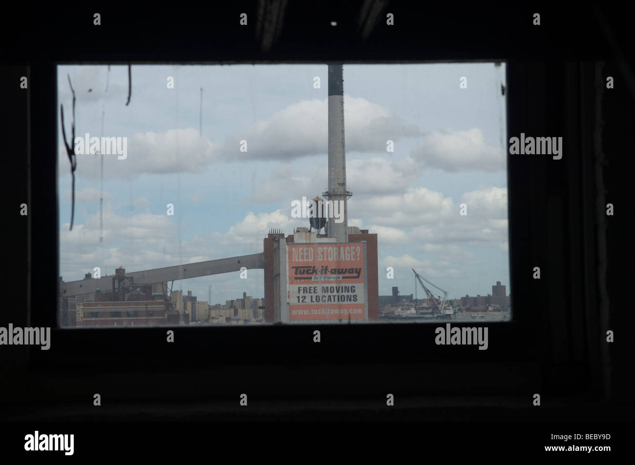 Consolidated edison power plant High Resolution Stock Photography and ...