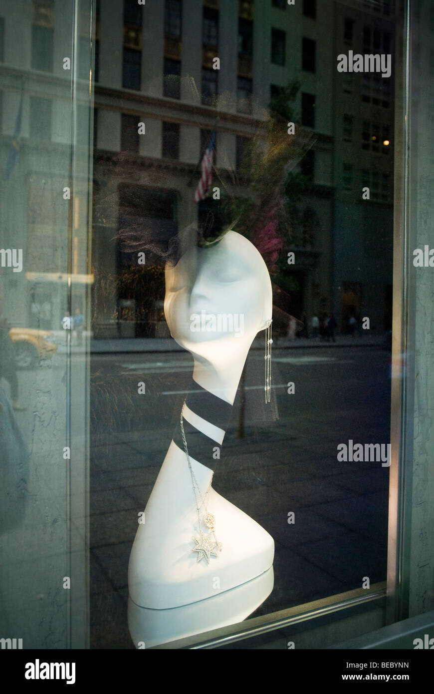 Tiffany nyc hi-res stock photography and images - Alamy
