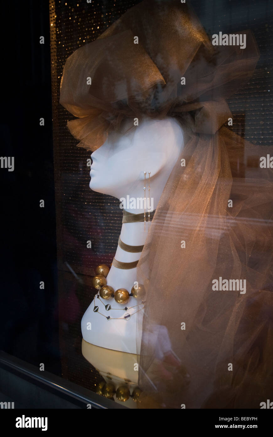The windows of the Tiffany and Co. flagship store on Fifth Avenue in ...