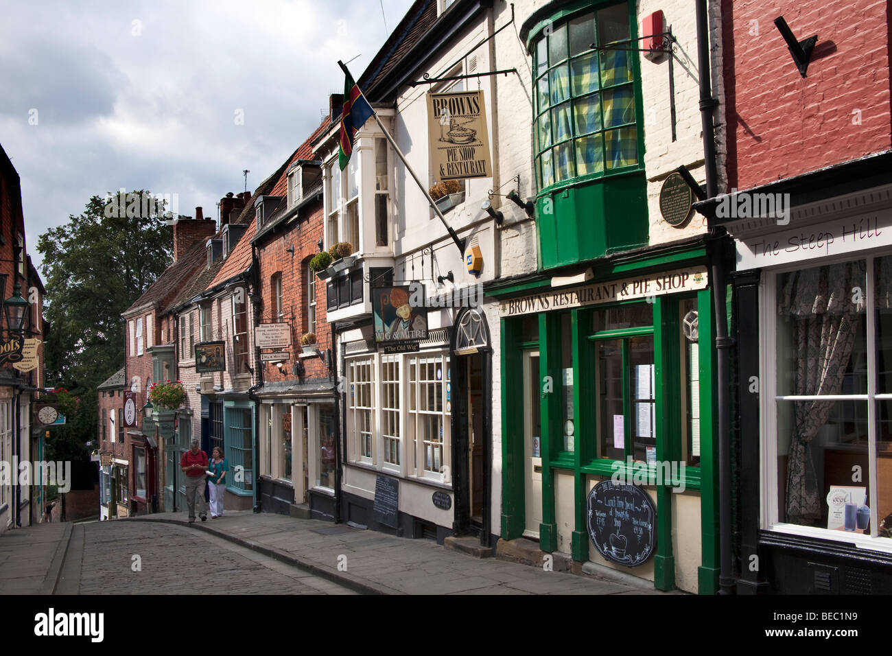 Steep hill lincoln city shops hi-res stock photography and images - Alamy