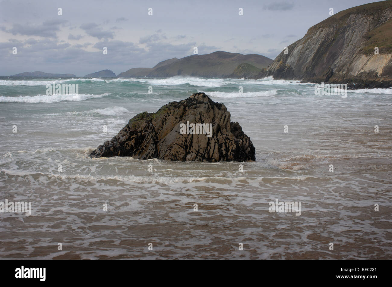 Dunquin Beach, Dingle Peninsula, County Kerry, Ireland Stock Photo - Alamy