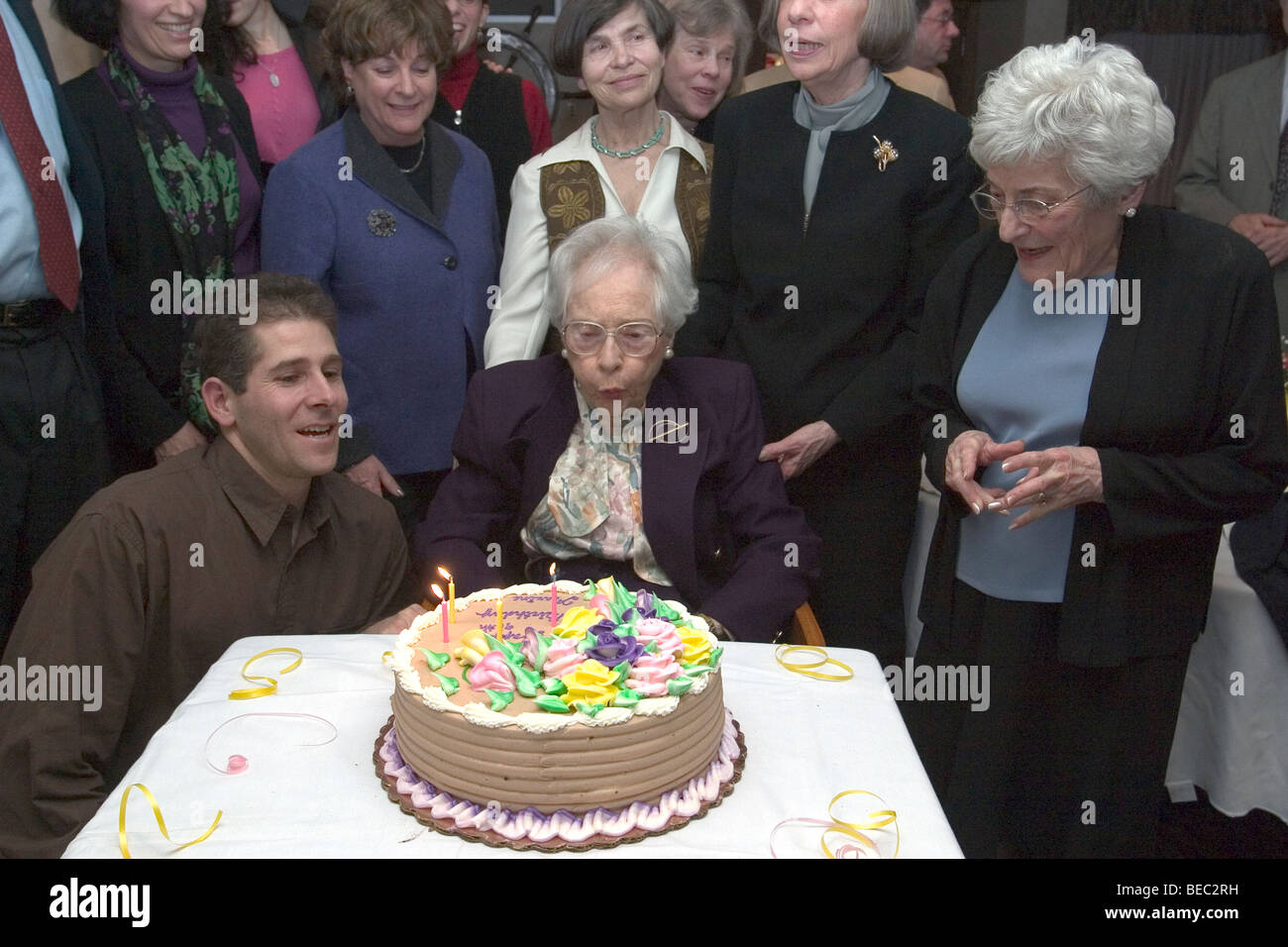Ninetieth birthday cake hi-res stock photography and images - Alamy