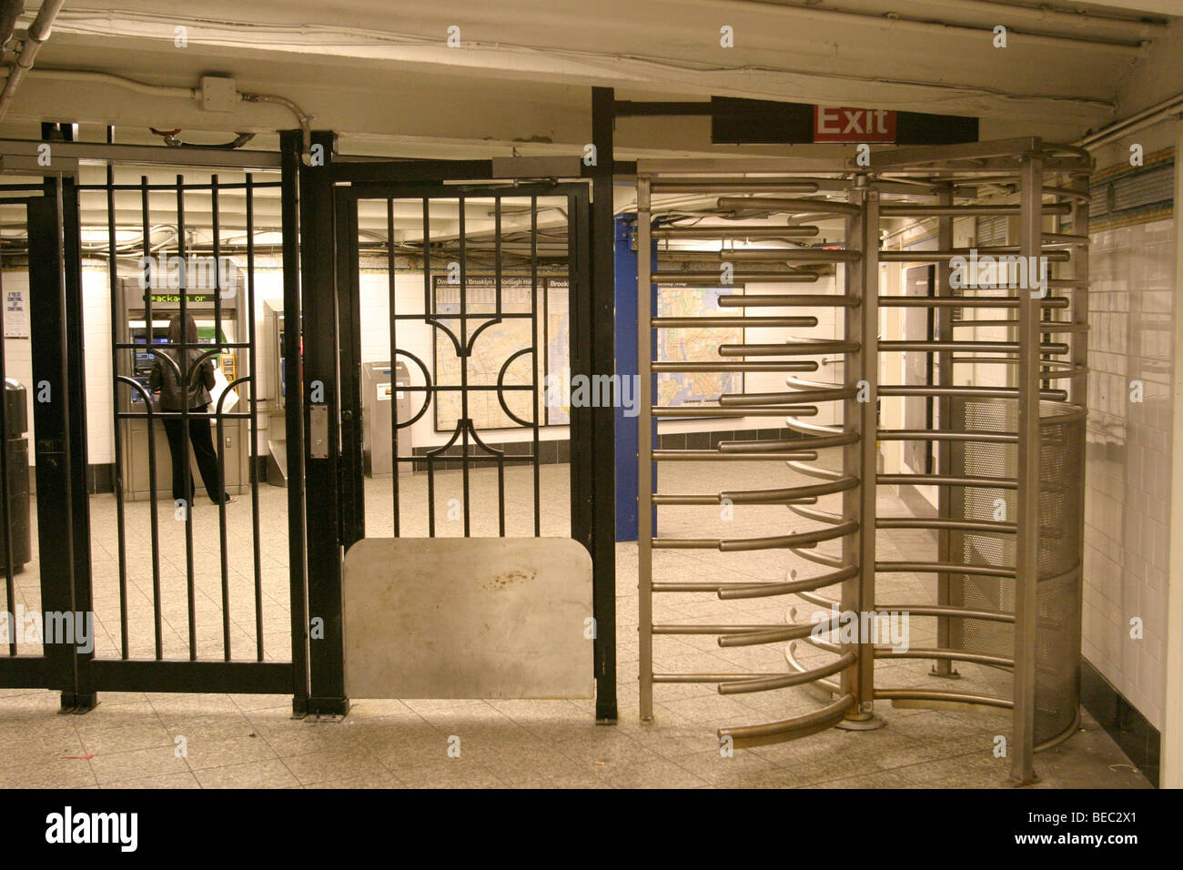 Nyc subway turnstile hi-res stock photography and images - Alamy