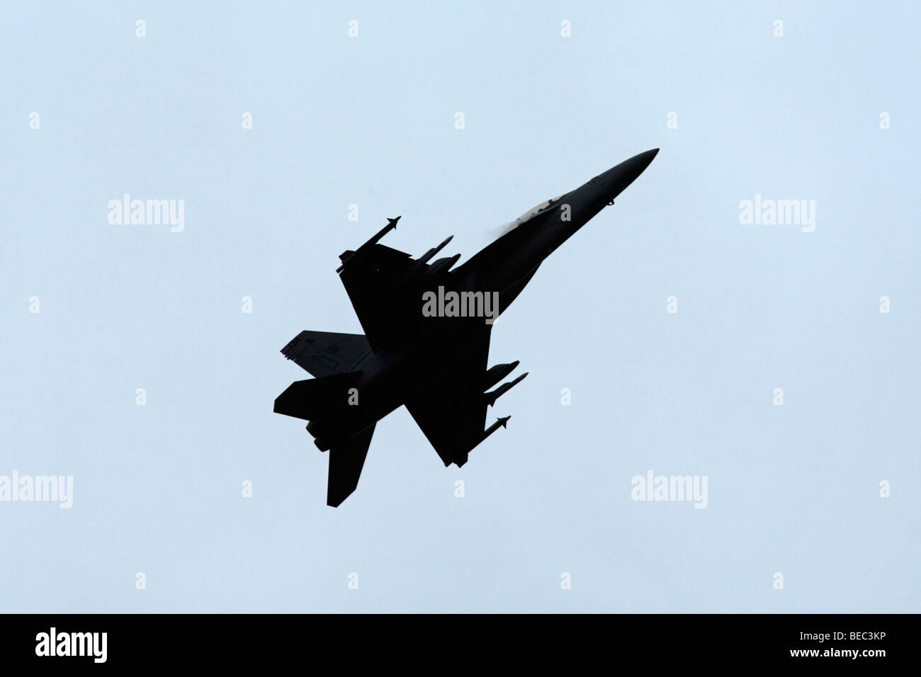 F/A-18 Super Hornet Jet Fighter in a Steep Climb Stock Photo - Alamy