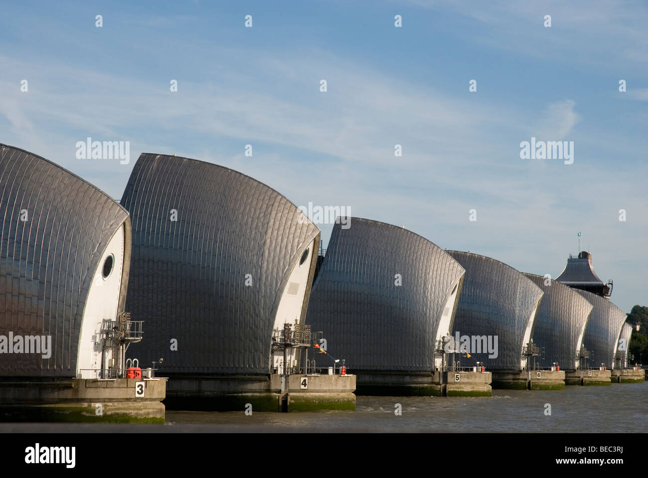 Water gate flood barrier hi-res stock photography and images - Alamy