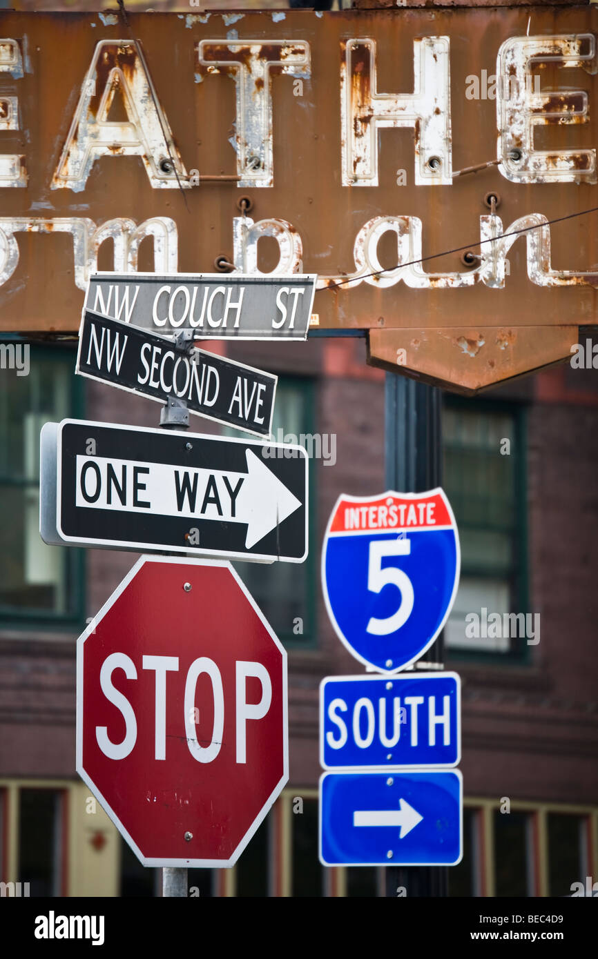 Nw couch st hi-res stock photography and images - Alamy