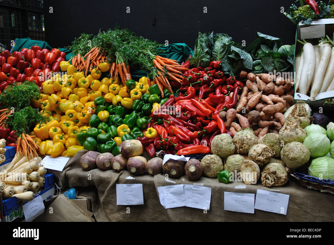 Vegetables traditional london hi-res stock photography and images - Alamy