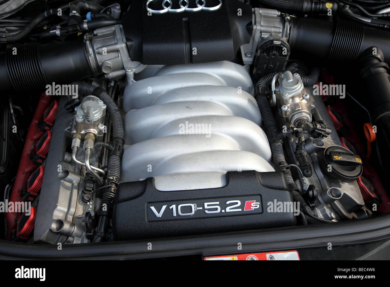 Castle Coombe Rally day 2009 - Audi 5.2 Litre V10 engine in an A8 Stock ...