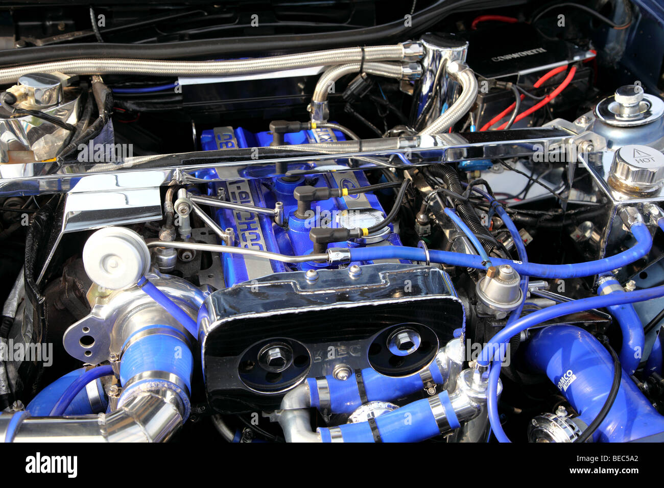 Raw power - Castle Coombe Rally day 2009 - Twin over head cam engine in ...