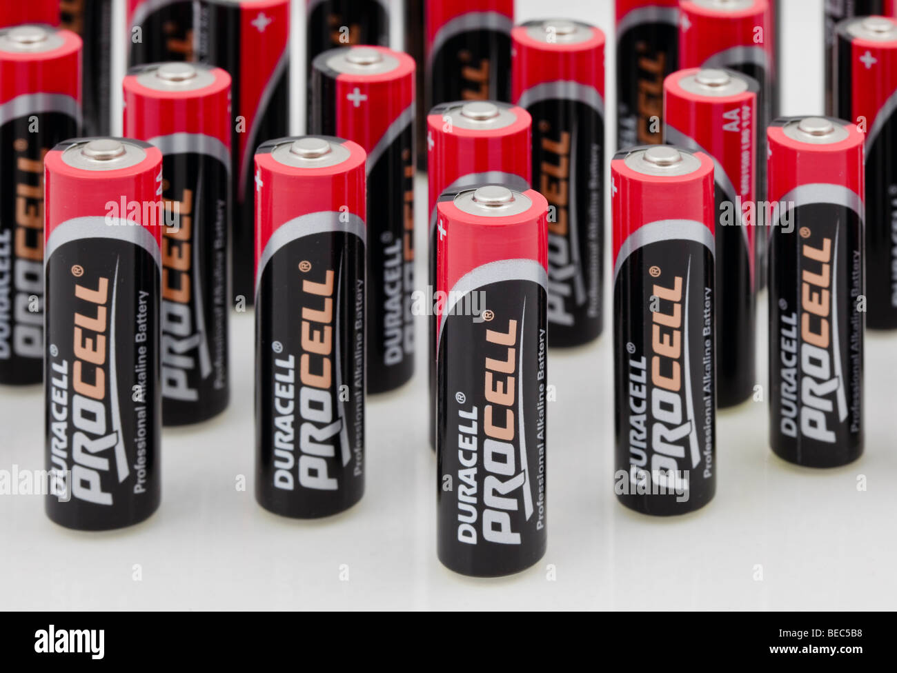 Duracell alkaline procell batteries for professional use, 1.5 volt ...