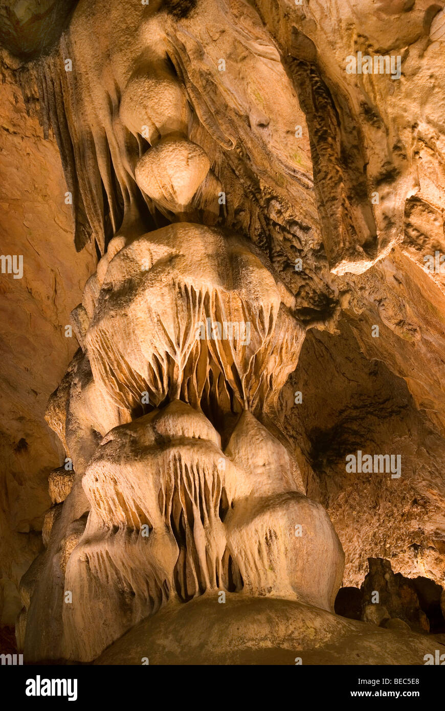 Underground under ground cave hi-res stock photography and images - Alamy
