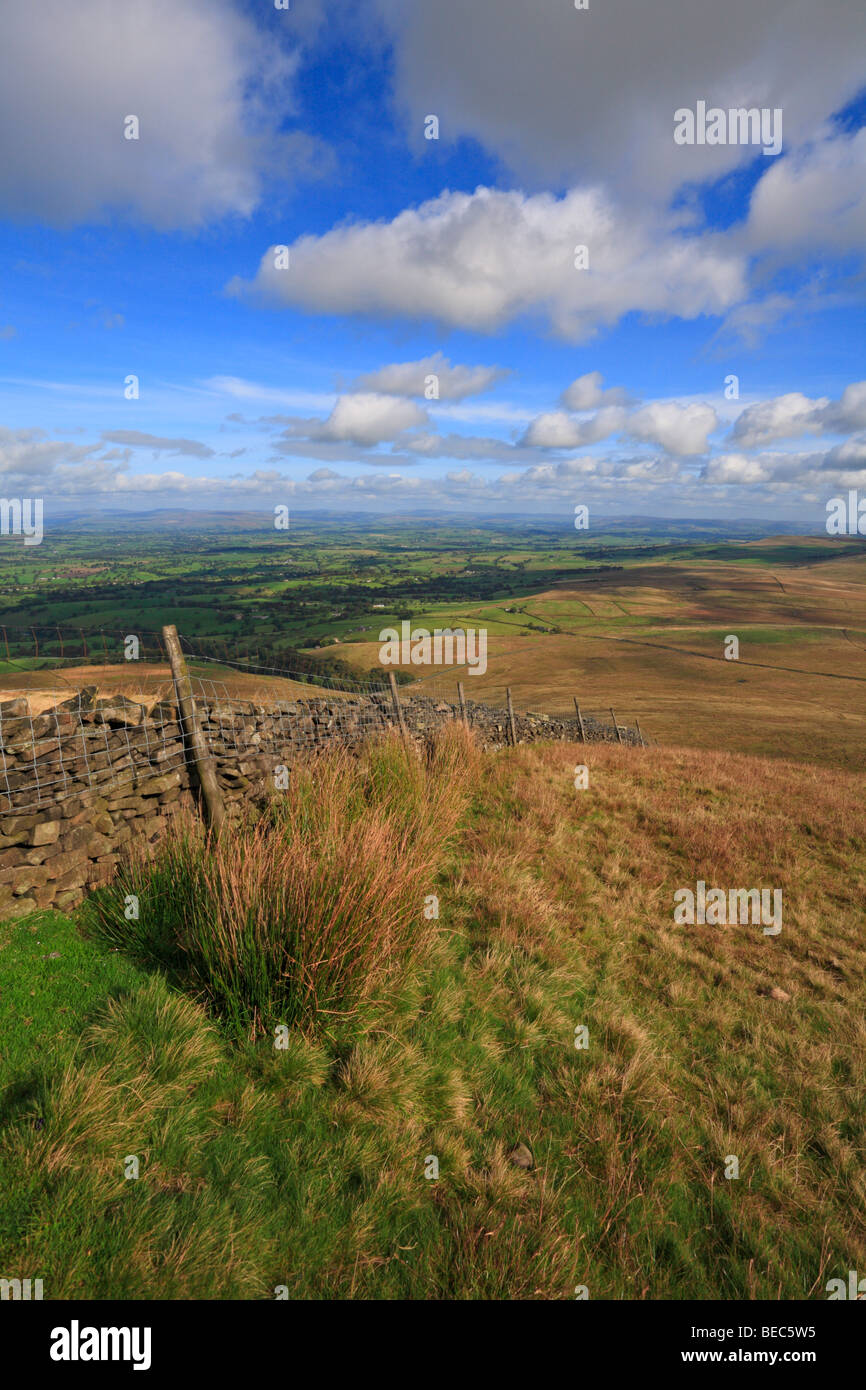 The Yorkshire Dales from The Pendle Way on Pendle Hill, Pendle ...