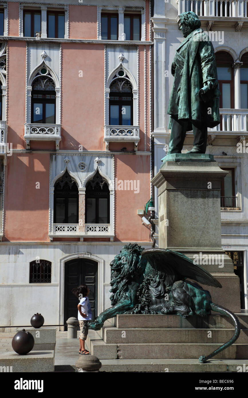 Italy, Venice, Campo Manin, statue of Manin Stock Photo - Alamy