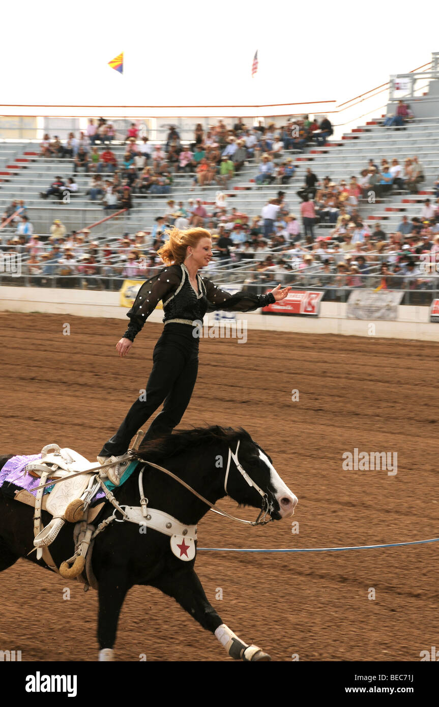 Cowgirls barrel racing hi-res stock photography and images - Alamy