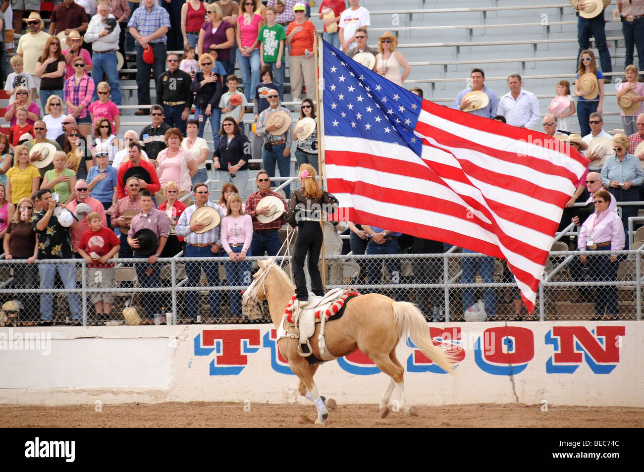 American cowgirls hi-res stock photography and images - Alamy