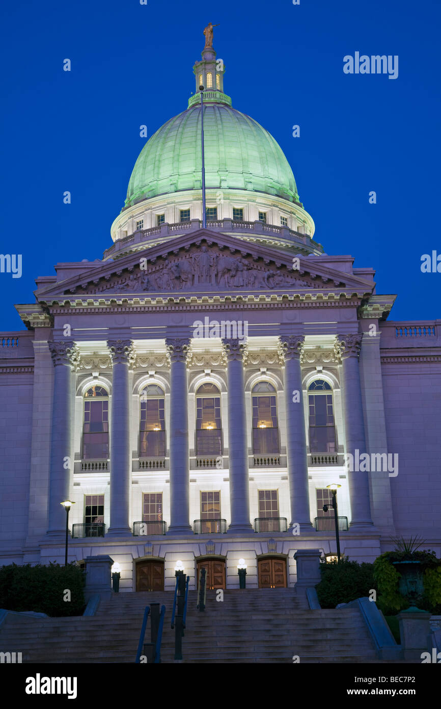 State Capitol of Wisconsin Stock Photo - Alamy