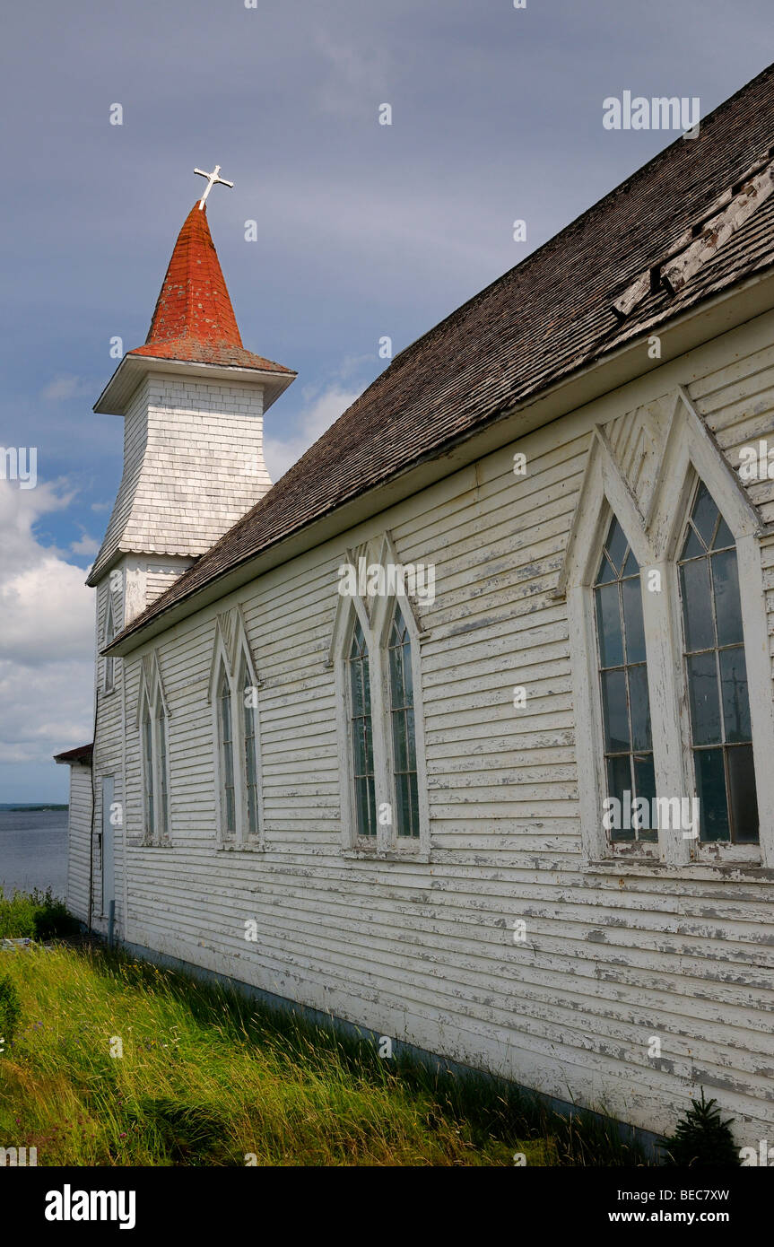 Bent steeple with cross of Anglican Christ Church at Clarke's Head ...