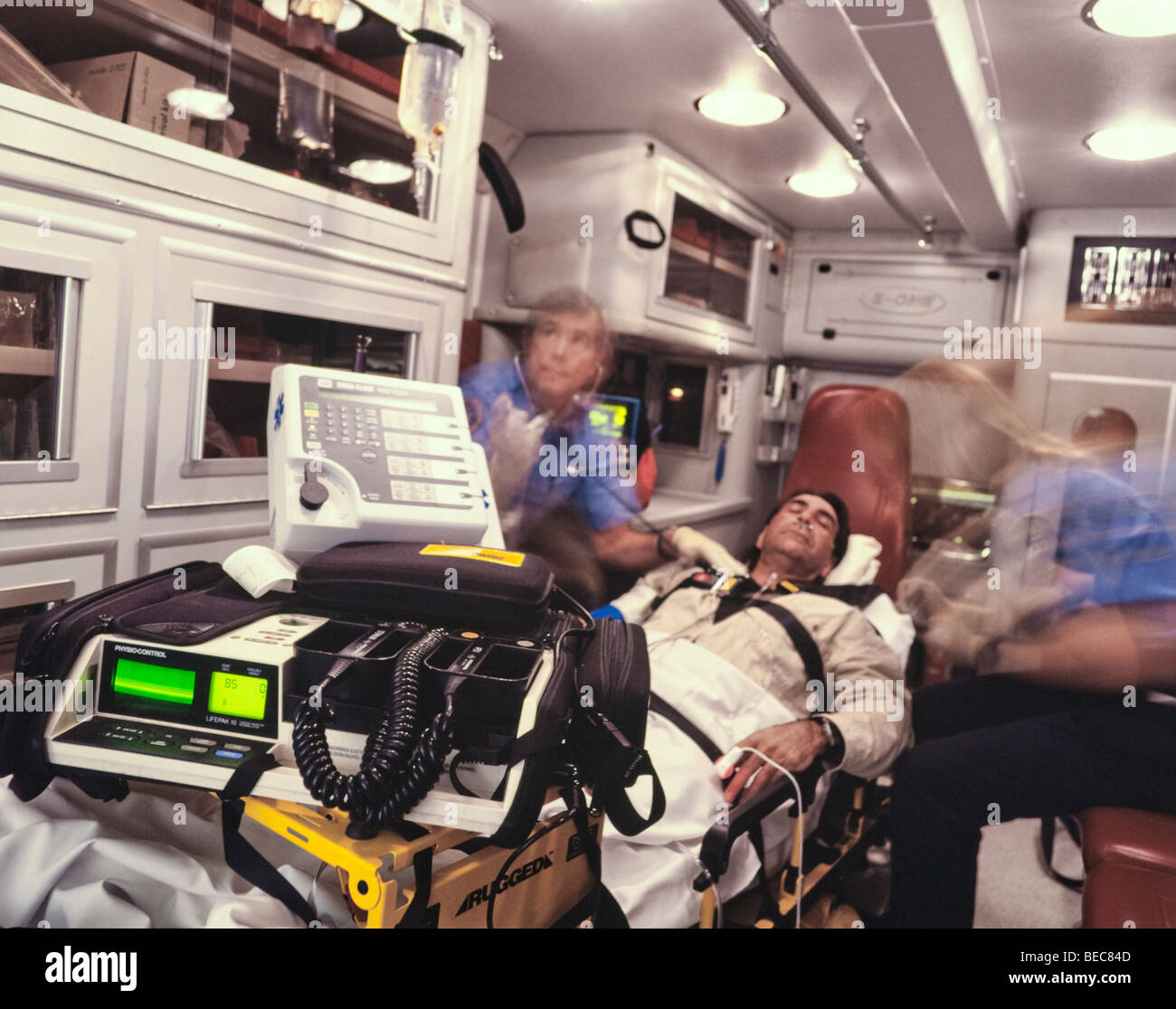 Emergency medical technician hi-res stock photography and images - Alamy
