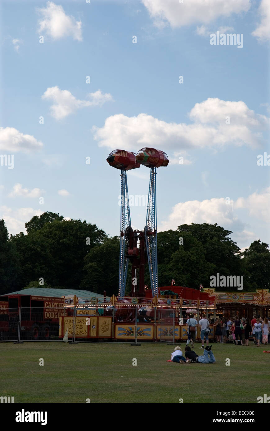 Funfair park uk hi-res stock photography and images - Alamy