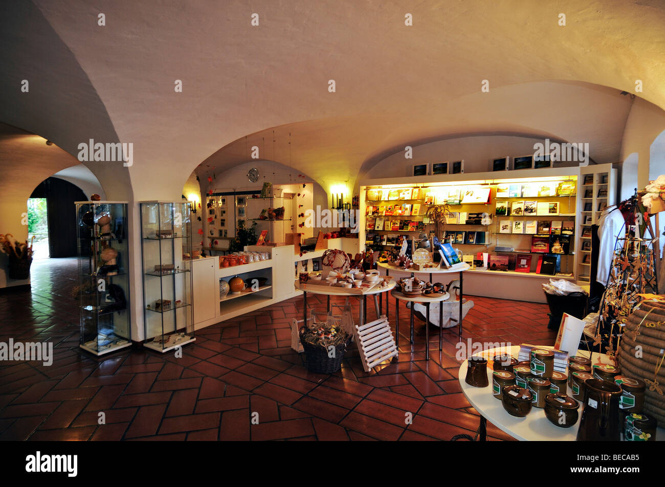 Museum shop hi-res stock photography and images - Alamy