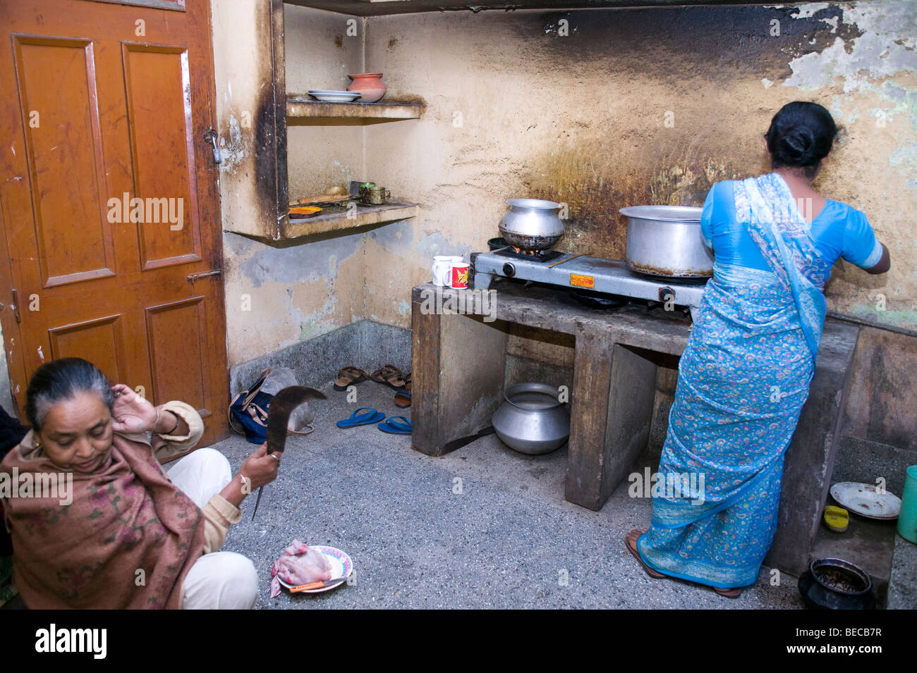 Women cooking in kitchen Bangladesh Stock Photo - Alamy