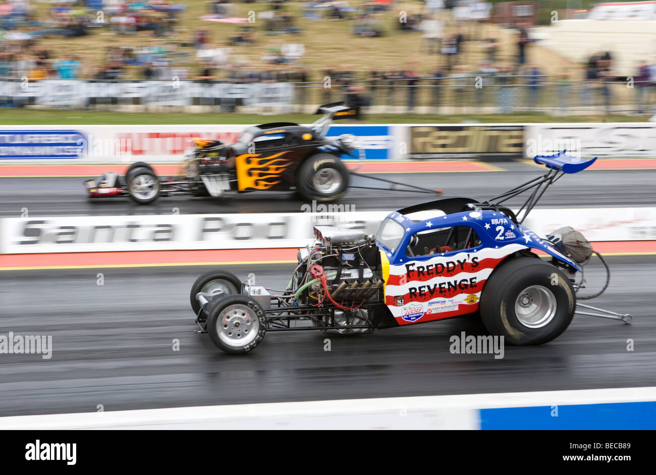 Dragsters racing at the FIA European Drag Racing Championship finals at ...